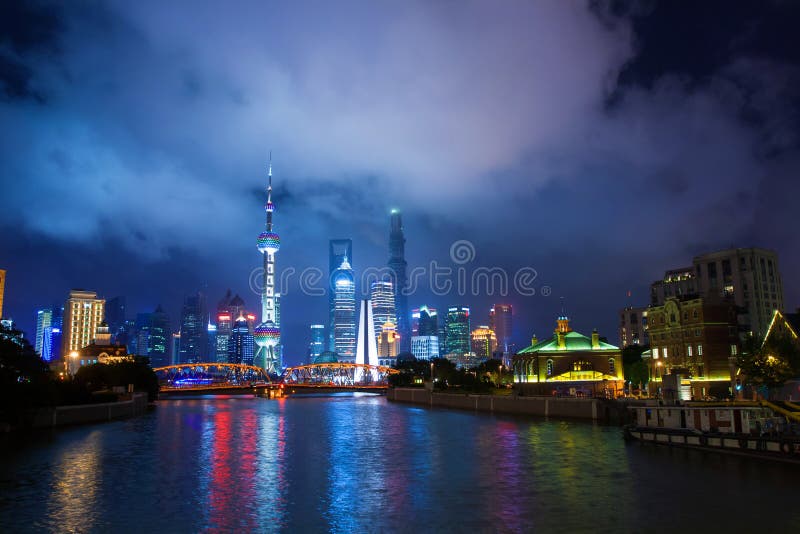 Night scene of shanghai stock photo. Image of pudong - 32950744