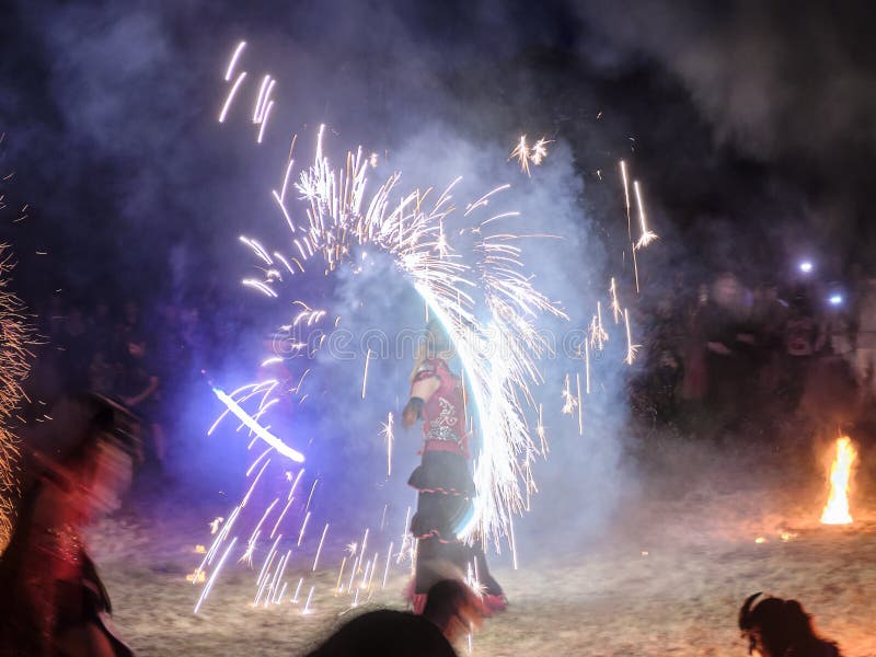 Night show dance with fire editorial image. Image of flames - 254737250