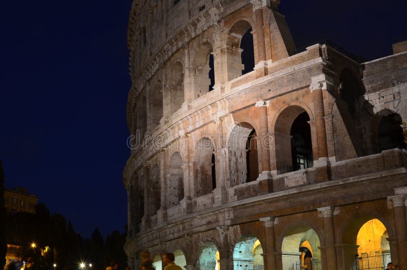 Night time Colosseum editorial image. Image of roman - 142357485