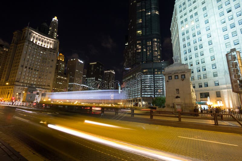 Night traffic in Chicago stock image. Image of dark, cars - 43578835