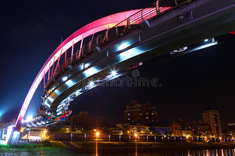 Night view of the bridge stock image. Image of illuminated - 26151607