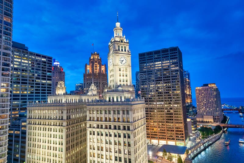 Night View of Chicago Skyscrapers from City Rooftop Editorial Photo ...