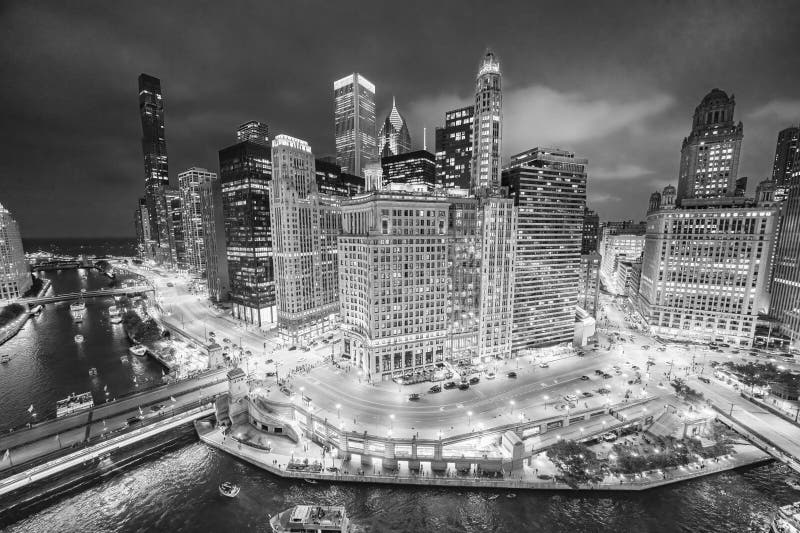 Night View of Chicago Skyscrapers from City Rooftop Editorial ...