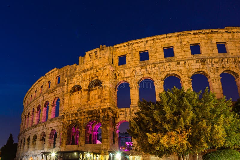 Night View of the Croatian Pula Amphitheatre Stock Photo - Image of ...