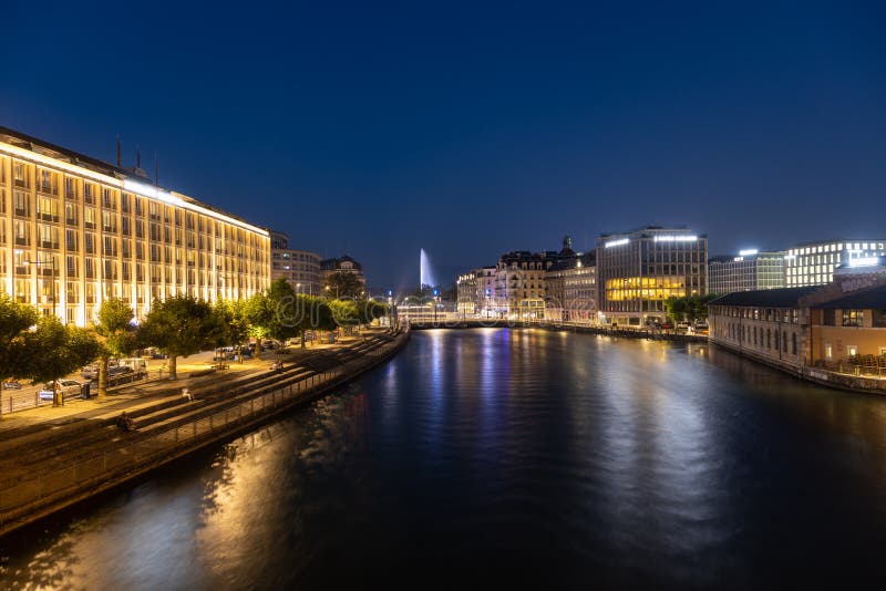 814 Geneva Skyline Night Switzerland Stock Photos - Free & Royalty-Free ...
