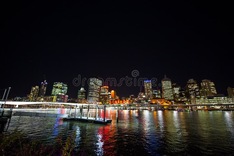Night view of the harbor stock photo. Image of shoreline - 29411518