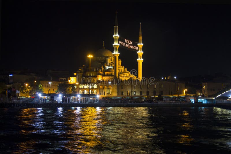 Night View of Istanbuls New Mosque Stock Image - Image of night, mosque ...