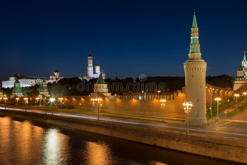 Night View on Kremlin Castle in Moscow, Russia Editorial Photo - Image ...