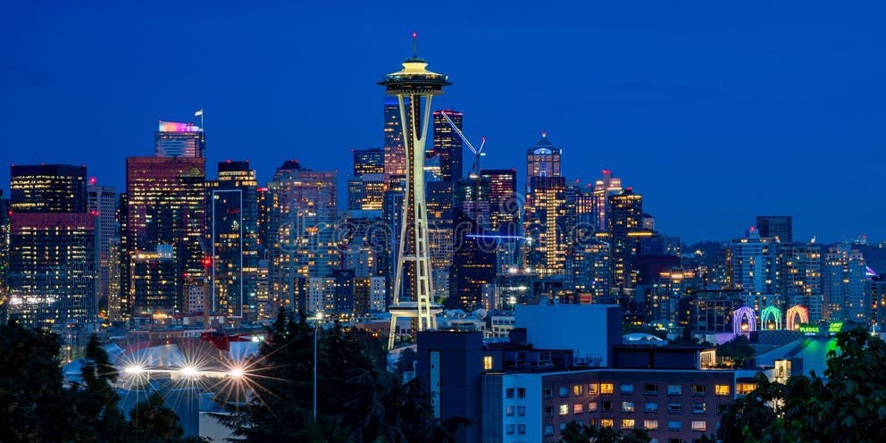 Night View of Needle Tower Seattle Editorial Photo - Image of ...