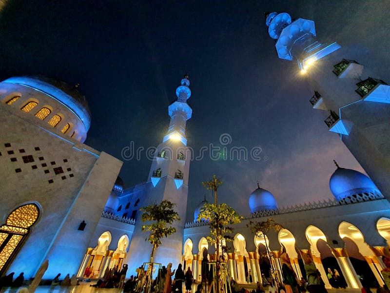 Night View at Sheikh Zayed Grand Mosque, Surakarta, Central Java on ...