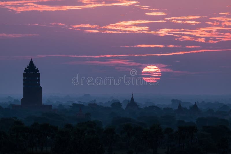 Night View of Temples in Bagan Editorial Photography - Image of pagoda ...
