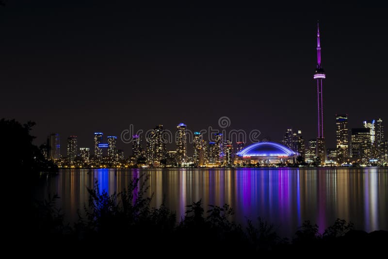 Night View of Toronto S Skyline Editorial Stock Image - Image of ...