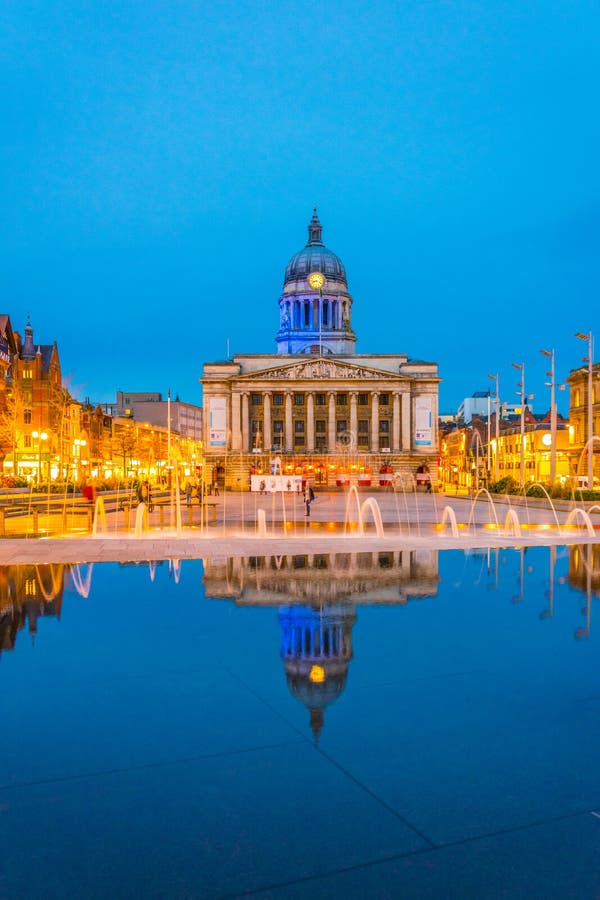 Night View of the Town Hall in Nottingham, England Stock Photo - Image ...