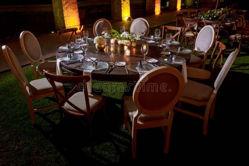 Table Decoration, Night Wedding Decoration with Candles and Wine ...