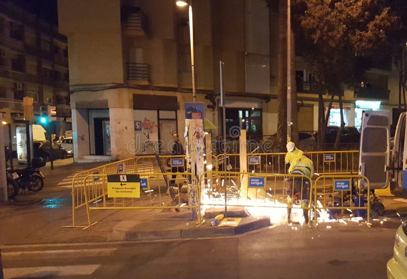 Night workers stock image. Image of workers, light, street - 91883289
