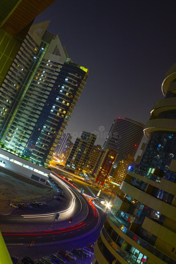 Nightlife in Dubai Marina. UAE Editorial Photography - Image of skyline ...