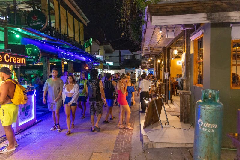 Nightlife in Koh Phi Phi Don Editorial Stock Image - Image of landscape ...