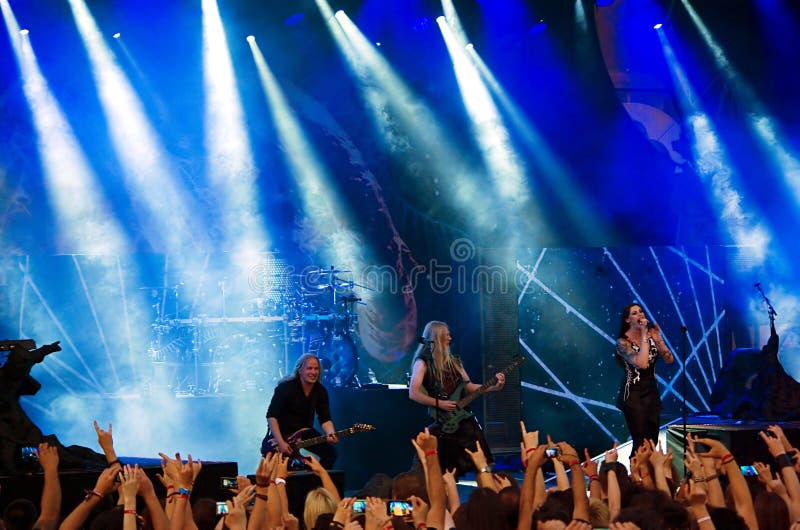 Nightwish Finse Band Op Stadium Redactionele Stock Foto - Image of ...