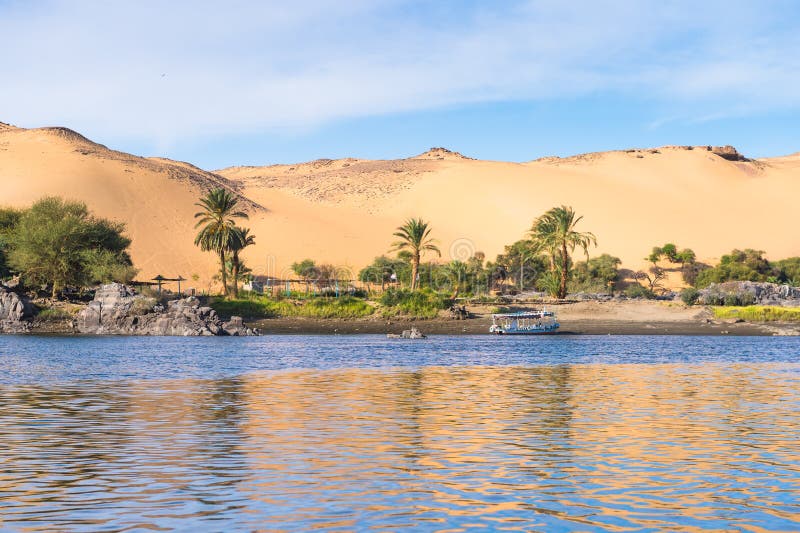 De rivier van Nijl, Egypte stock foto. Image of boom, bestemming - 9423640
