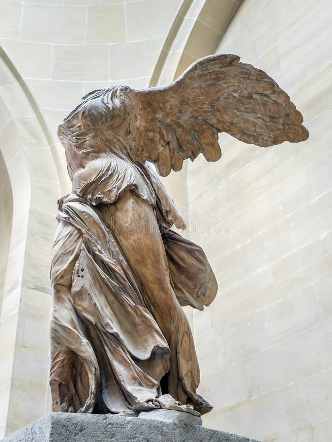 Sculpture Du Dieu Nike Dans La Ville Romaine Antique Ephesus, Turquie ...