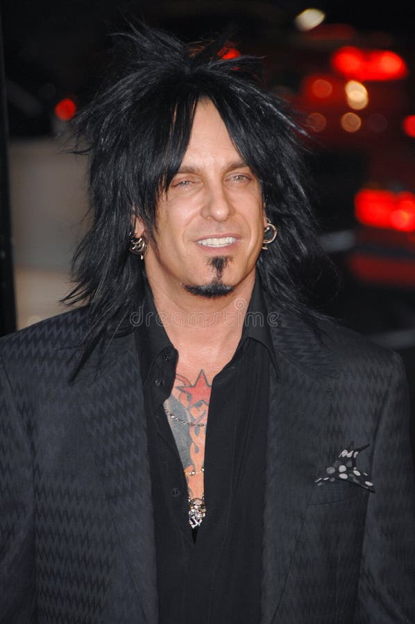 Nikki Sixx editorial image. Image of tour, live, members - 35519640