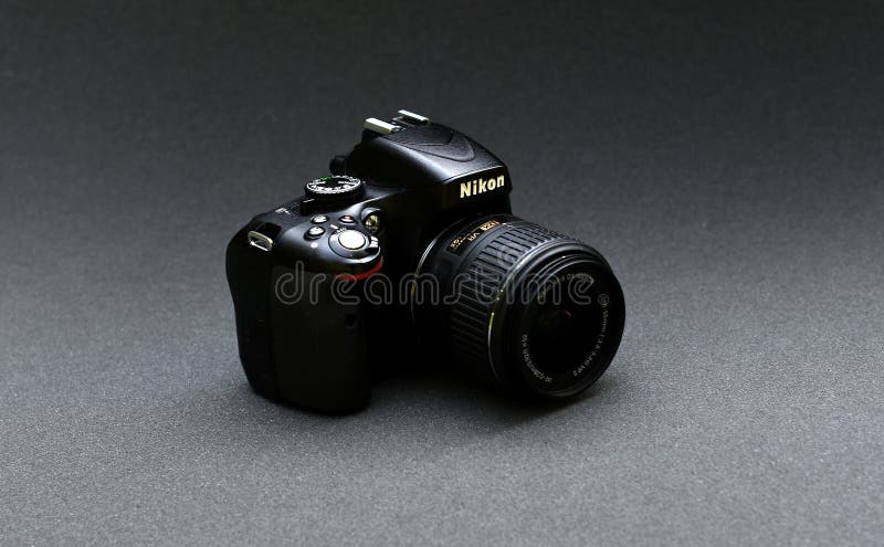 Nikon D5100 Lens Nikkor 18-55 Editorial Photo - Image of equipment ...