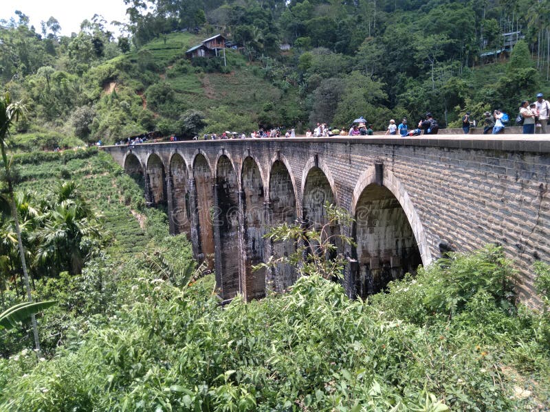 The Nine Arches Bridge of Sri Lanka Editorial Stock Photo - Image of ...