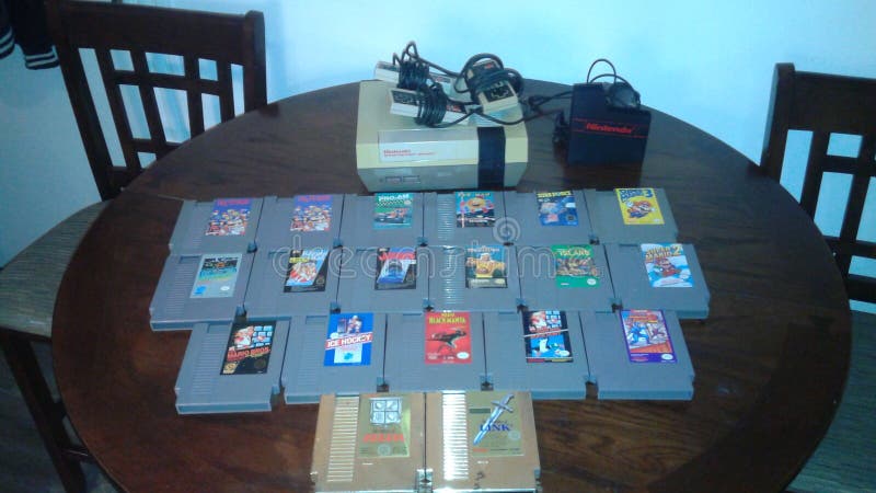 Nintendo games used editorial stock photo. Image of used - 168479613