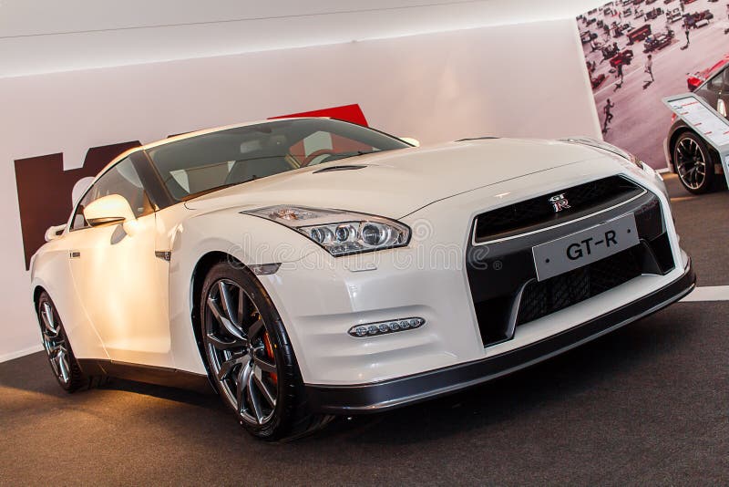Nissan GT-R Front Shot redaktionell foto. Bild av autonom - 54046955