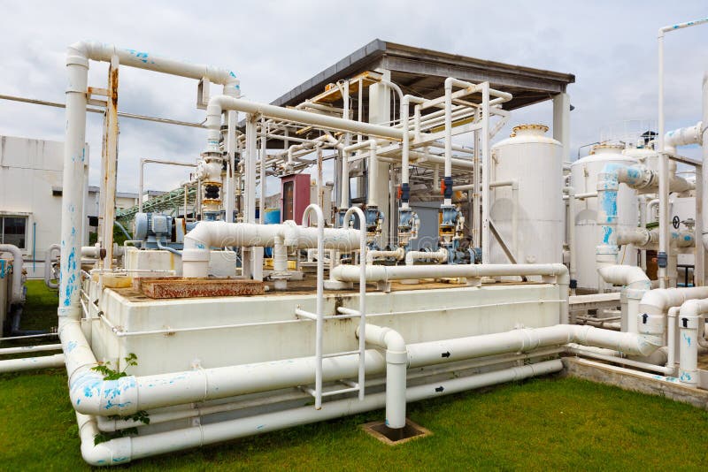 Liquid Nitrogen stock image. Image of tank, bank, freezing - 26780269