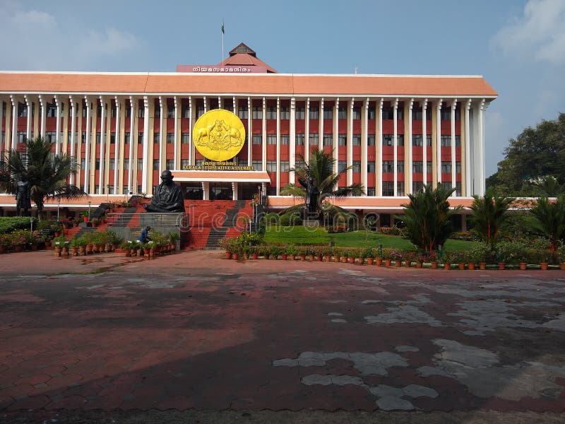 Niyamasabha Mandiram Kerala Asamblea Legislativa Edificio ...
