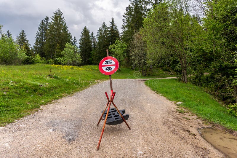 No Access for Campervans Road Sign. Traffic Signs Stock Image - Image ...