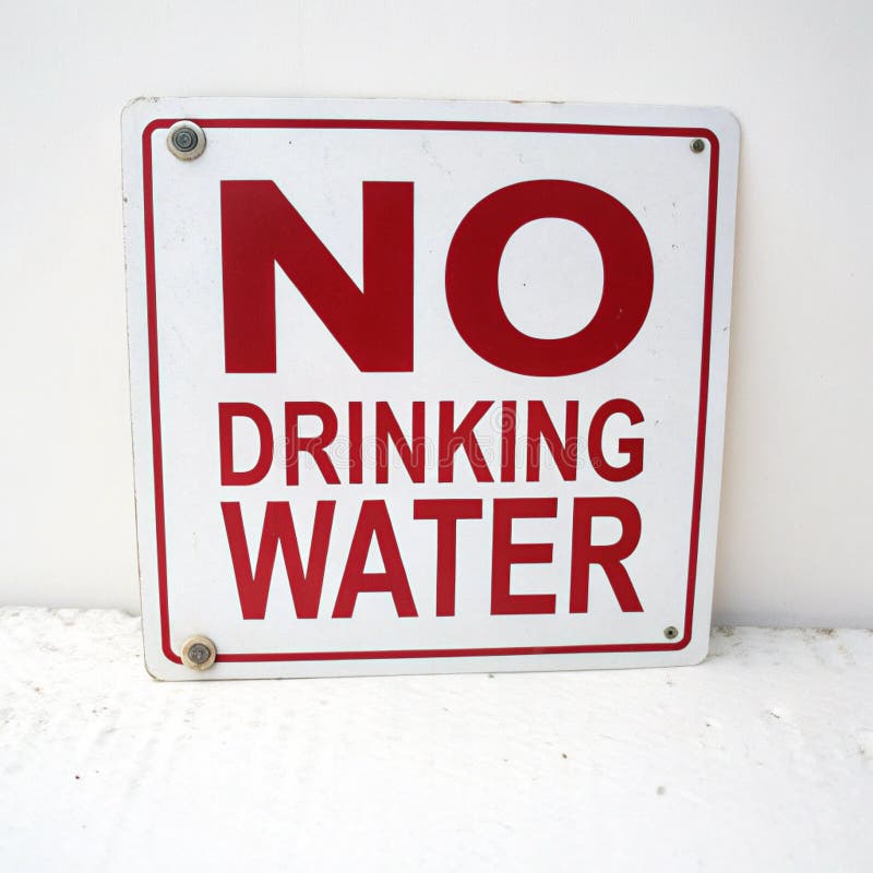 No Drinking Water Sign Isolated on White Background Stock Illustration ...