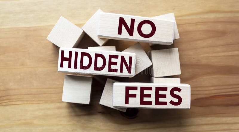 No Hay Texto De Cargos Ocultos Escrito En Bloques De Madera Imagen de ...