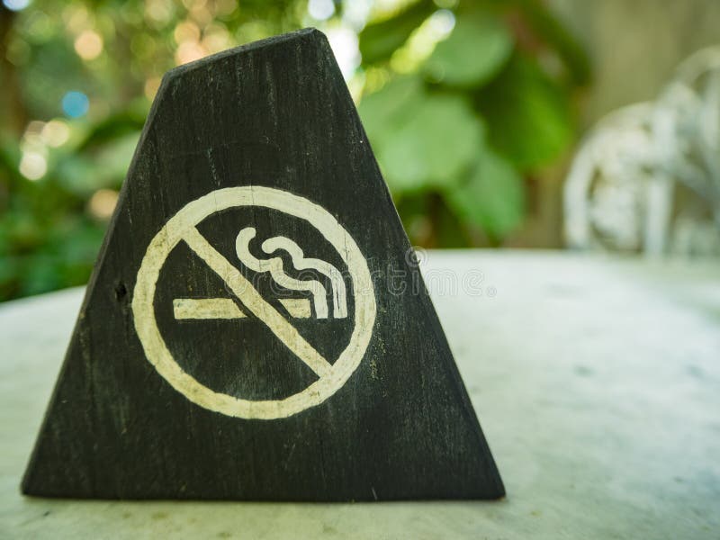 No smoking label stock image. Image of cigarette, signage - 83500047