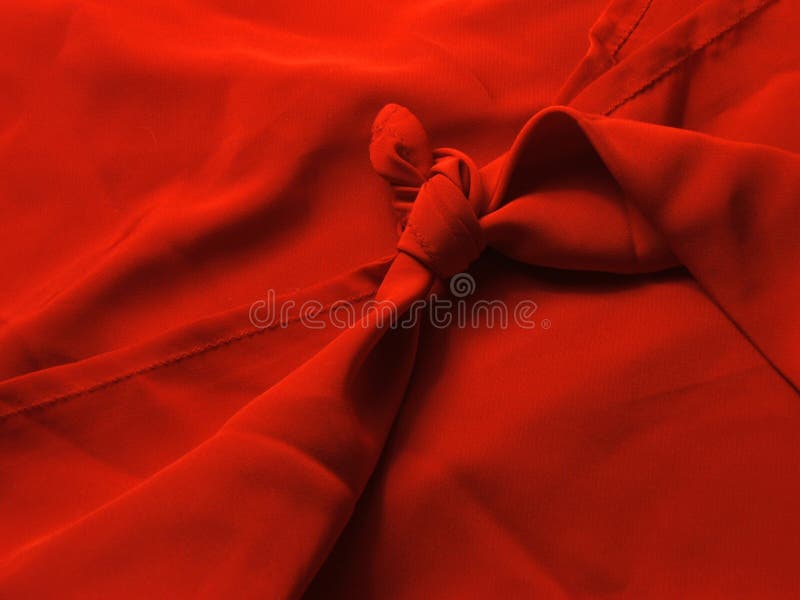 Noeud rouge image stock. Image du matériau, cousez, noeud - 364145