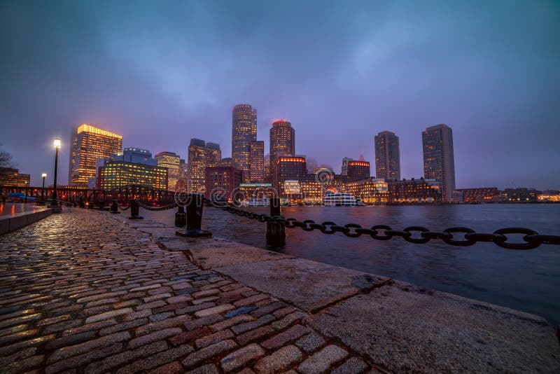 Noite de Boston foto de stock. Imagem de centro, inglaterra - 161896774
