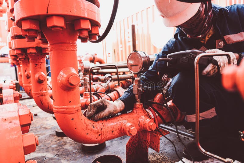 Non-destructive Testing Technicians are Checking Stock Image - Image of ...