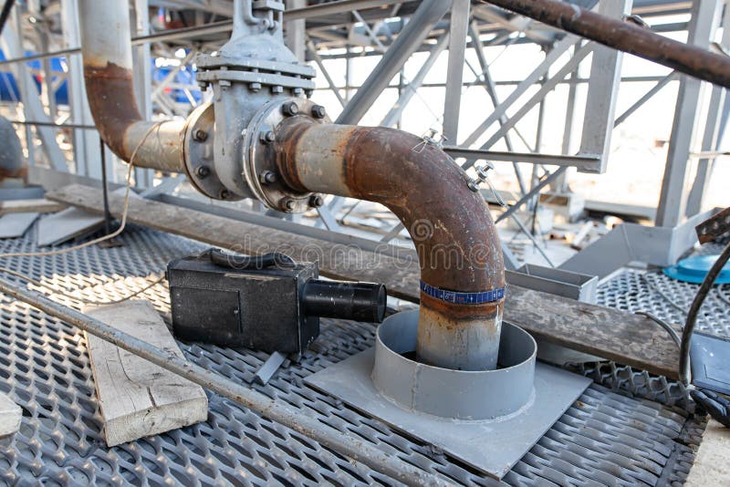 Non-destructive Testing of Welds: X-ray Method Stock Photo - Image of ...