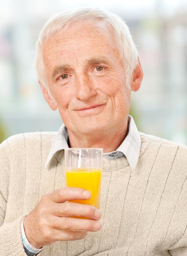 Nonno fotografia stock. Immagine di maturo, arancione - 14288290