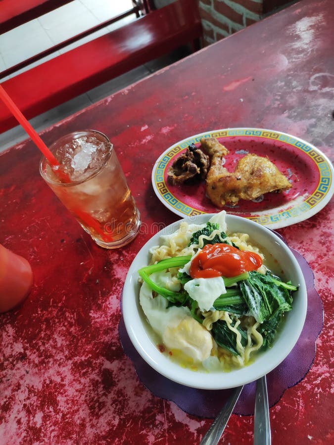 Noodles and Fried Chicken with Iced Tea Stock Image - Image of dish ...