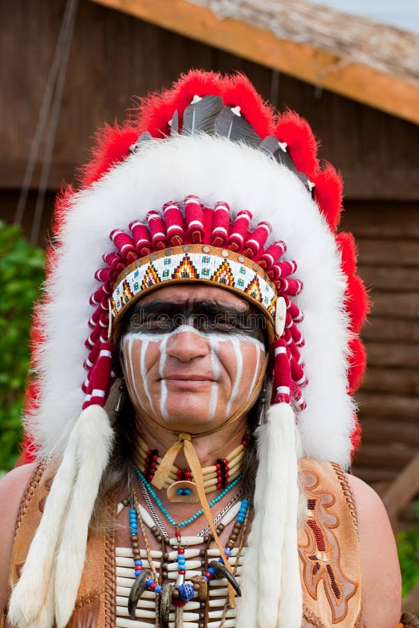 Tipi voor Indiër stock afbeelding. Image of rood, havik - 8002987