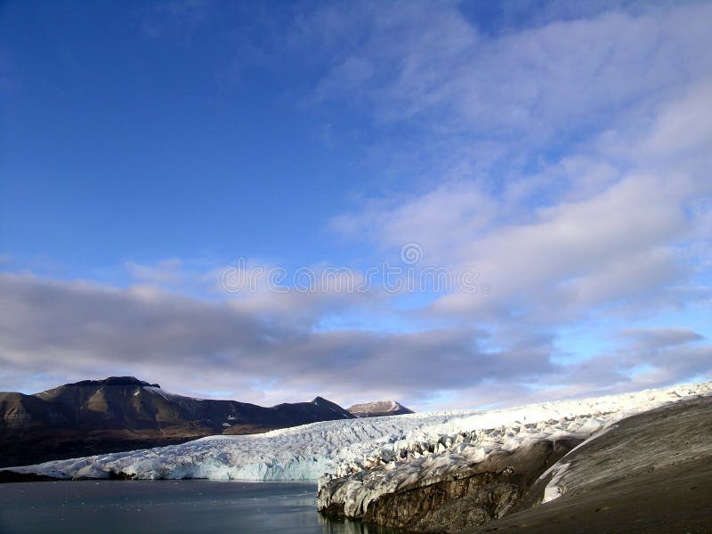 Noordpool stock foto. Image of noorwegen, water, reis - 24935174