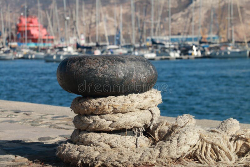 Noray imagen de archivo. Imagen de comercial, industrial - 24699911