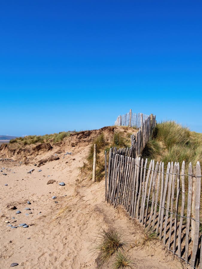 Nord Devon Angleterre De Dunes De Sable. Northam Warren. Tir Vertical ...