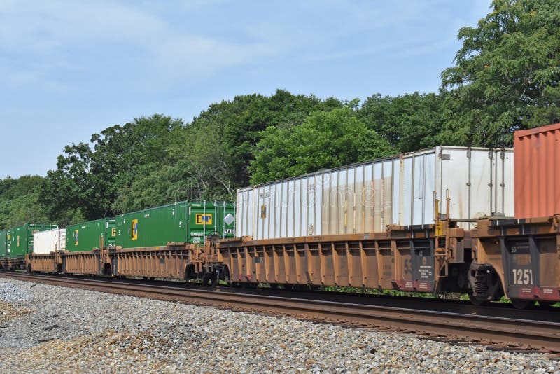 Single Stack Intermodal Freight Train Near Greenville SC Editorial ...