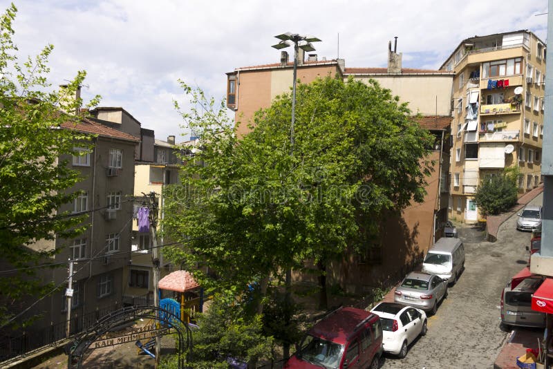 A Normal Street in Istanbul Editorial Photography - Image of blue, cars ...