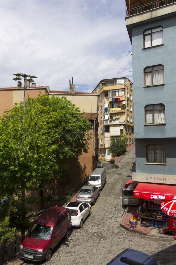 A Normal Street in Istanbul Editorial Photography - Image of sunny ...