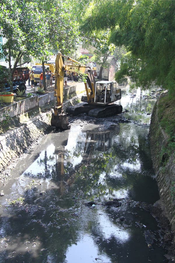 Normalization river editorial photography. Image of equipment - 38590667