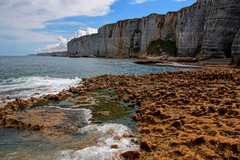 Normandy limestone cliffs stock image. Image of gorge - 95617947
